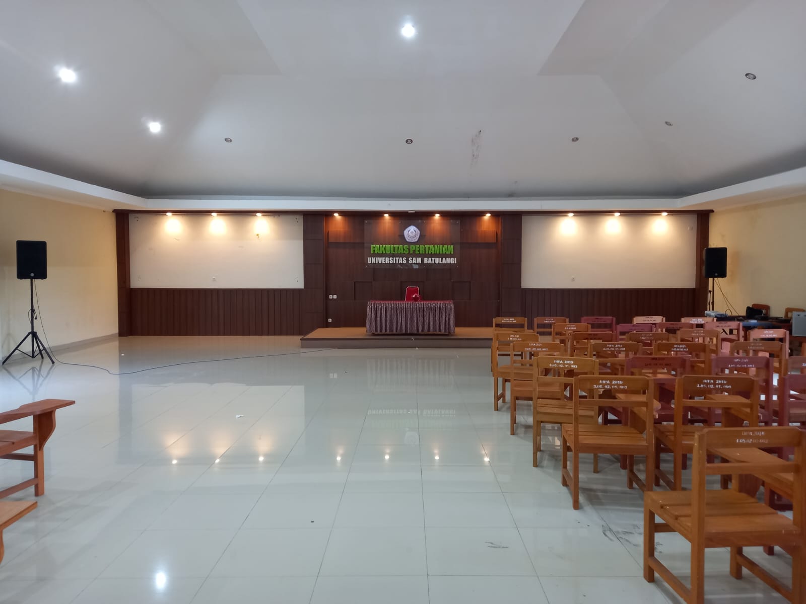 Ruang Kuliah – Fakultas Pertanian Unsrat